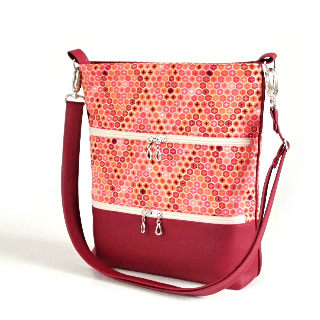 Kvalitní ručně šité kabelky CLASSIC